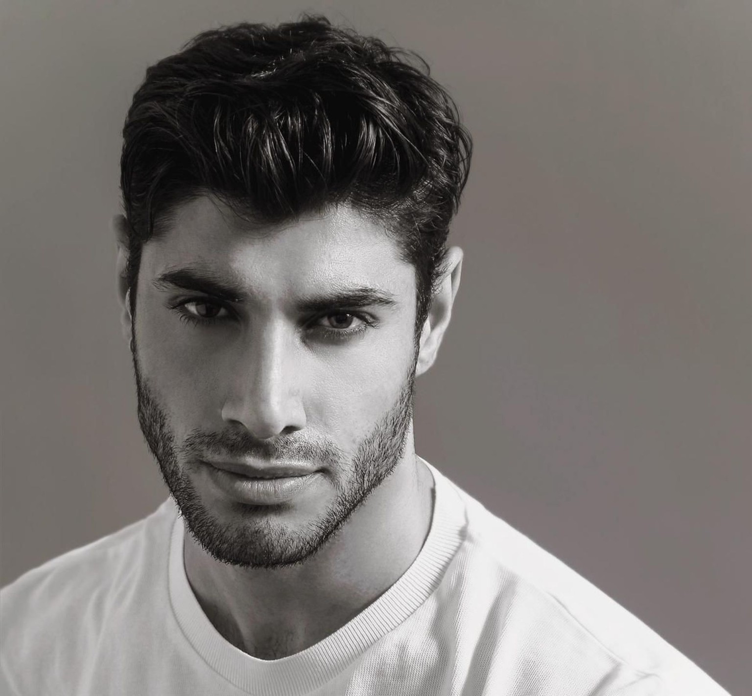 TikTok'ta viral olan "Hediye" klibinin dikkat çeken yıldızı: Özkan ...